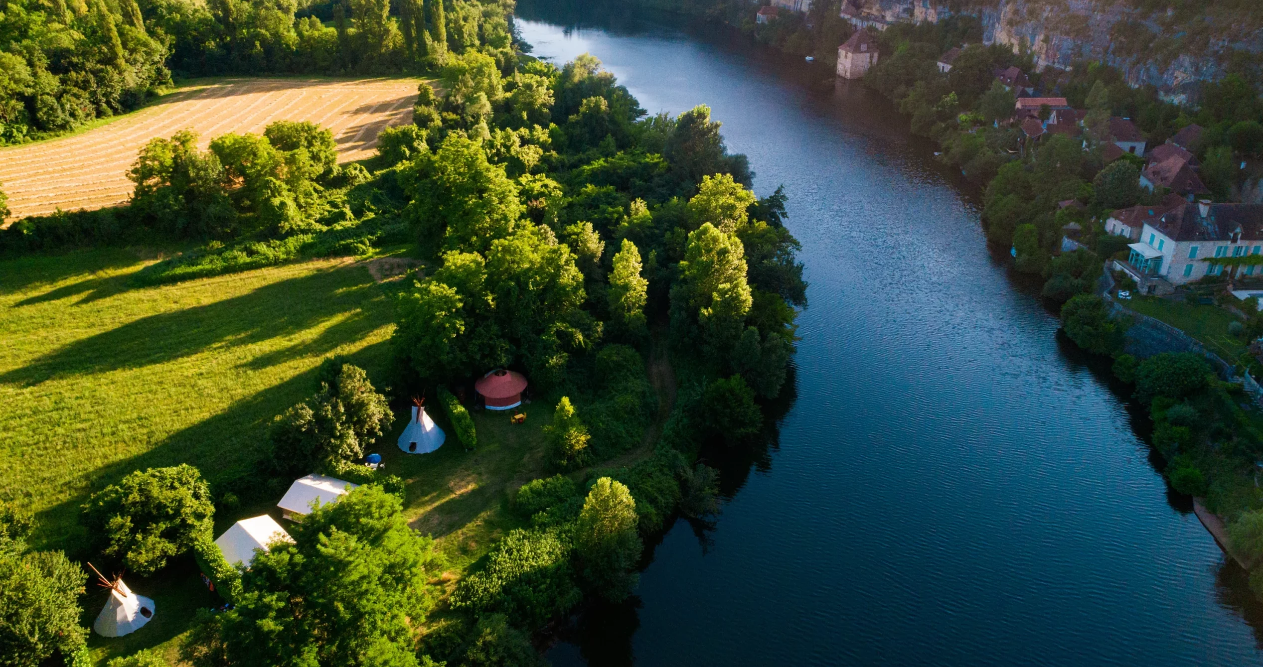 Chill Lot Camping Insolite à Cénevières- Camping dans le Lot 🌳